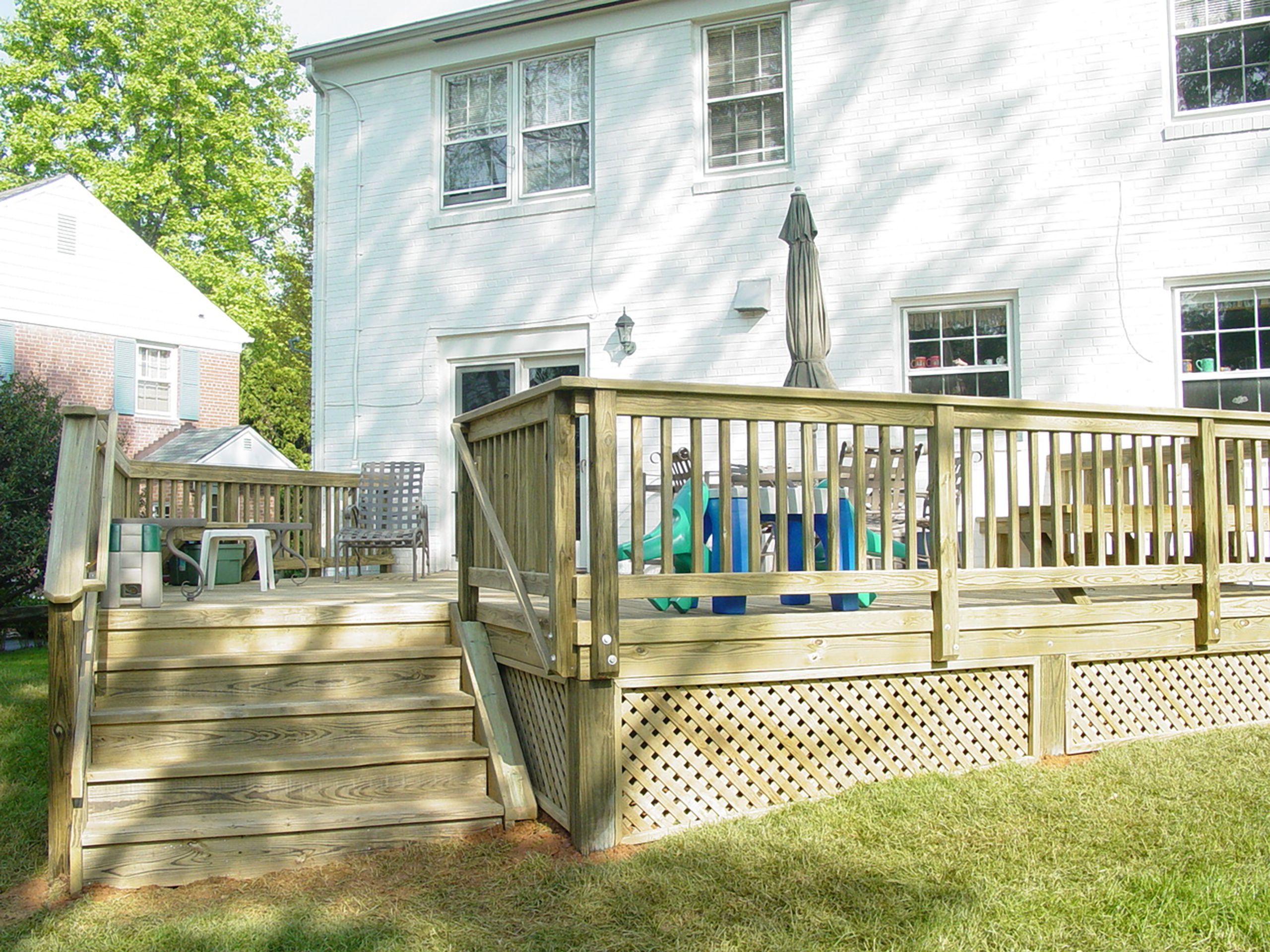 Custom Deck Builder in Northern VA - Fortress Construction