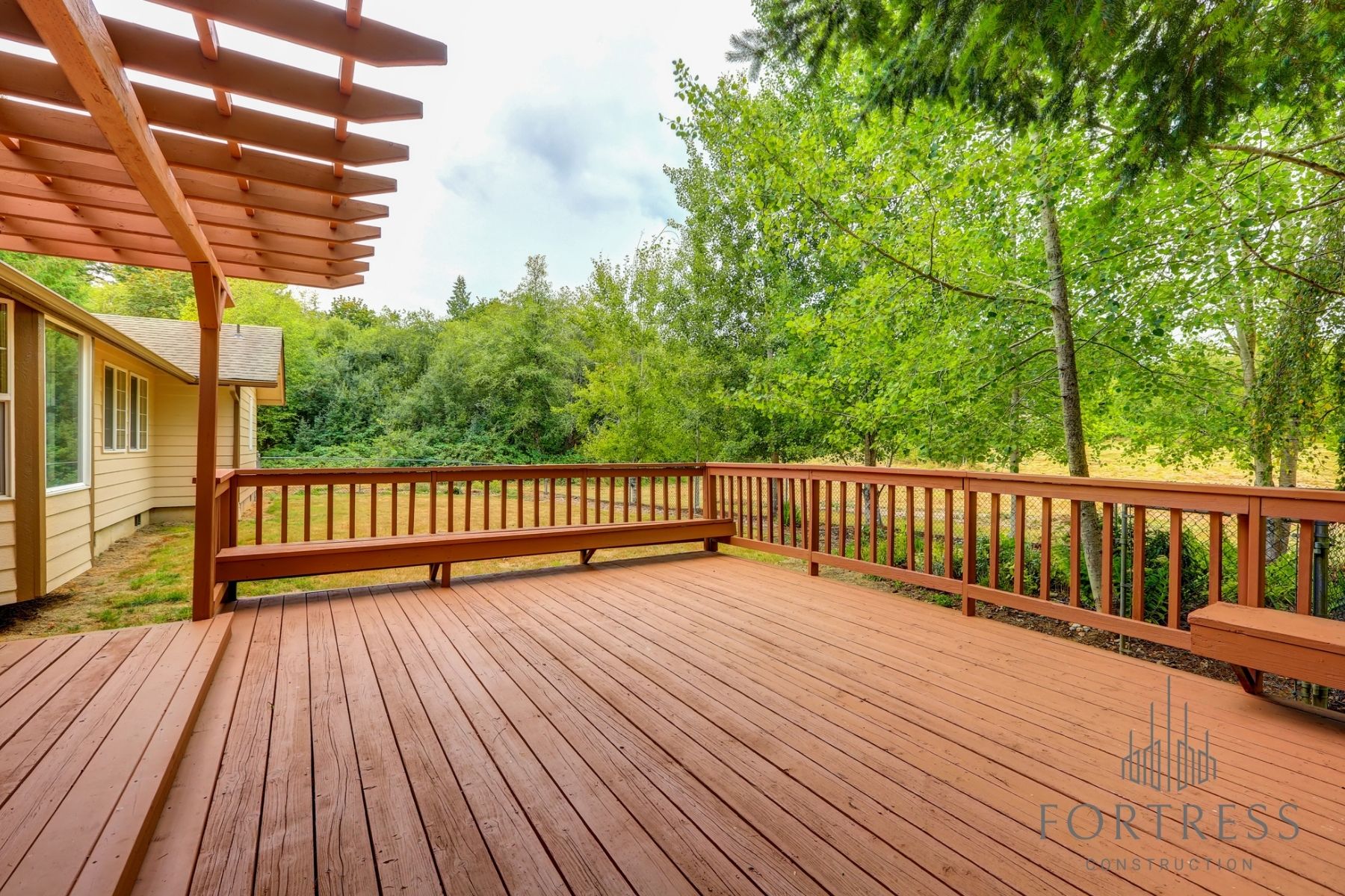 Deck Transformation 101: Resurfacing FAQs and Insider Insights
