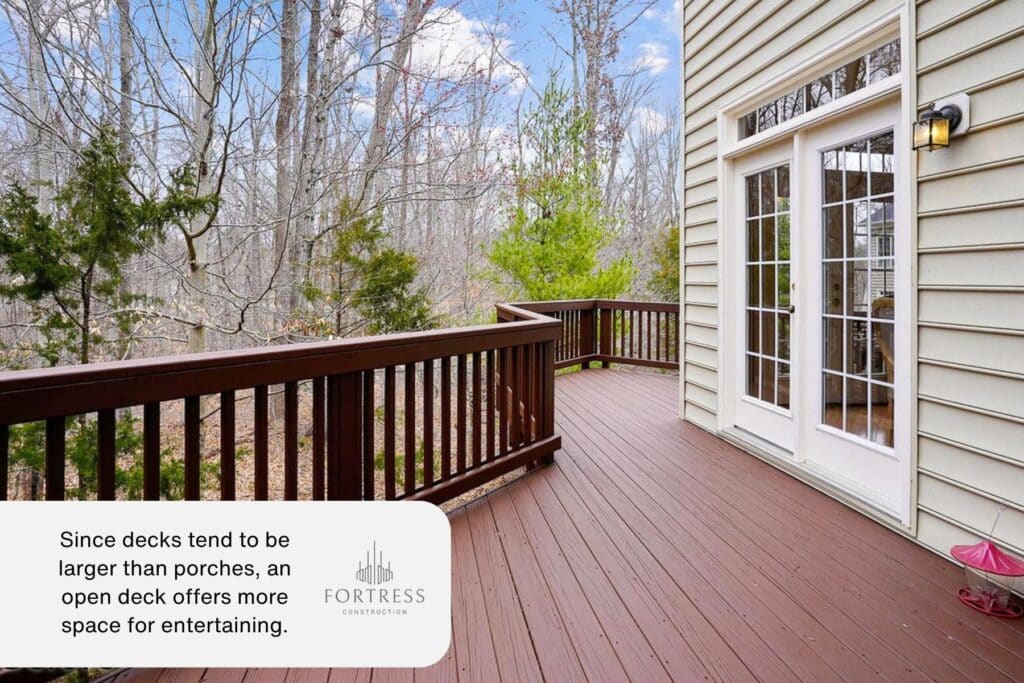 Screened-In Porches vs. Open Decks: Making the Right Outdoor Living Choice